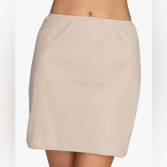 Vanity Fair | Intimates & Sleepwear | New Vanity Fair Antistatic Nylon ...
